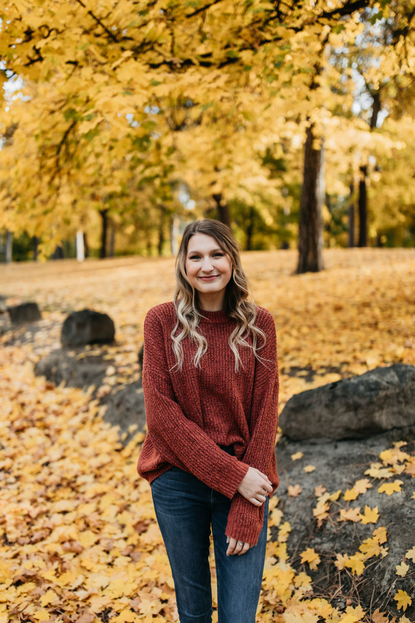 Fall Senior Photos | Spokane Senior Session - clarajayphoto.com