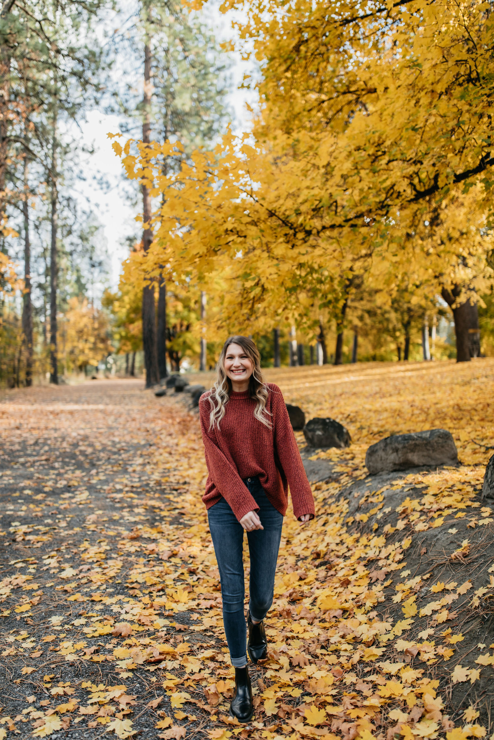 Fall Senior Photos | Spokane Senior Session - clarajayphoto.com